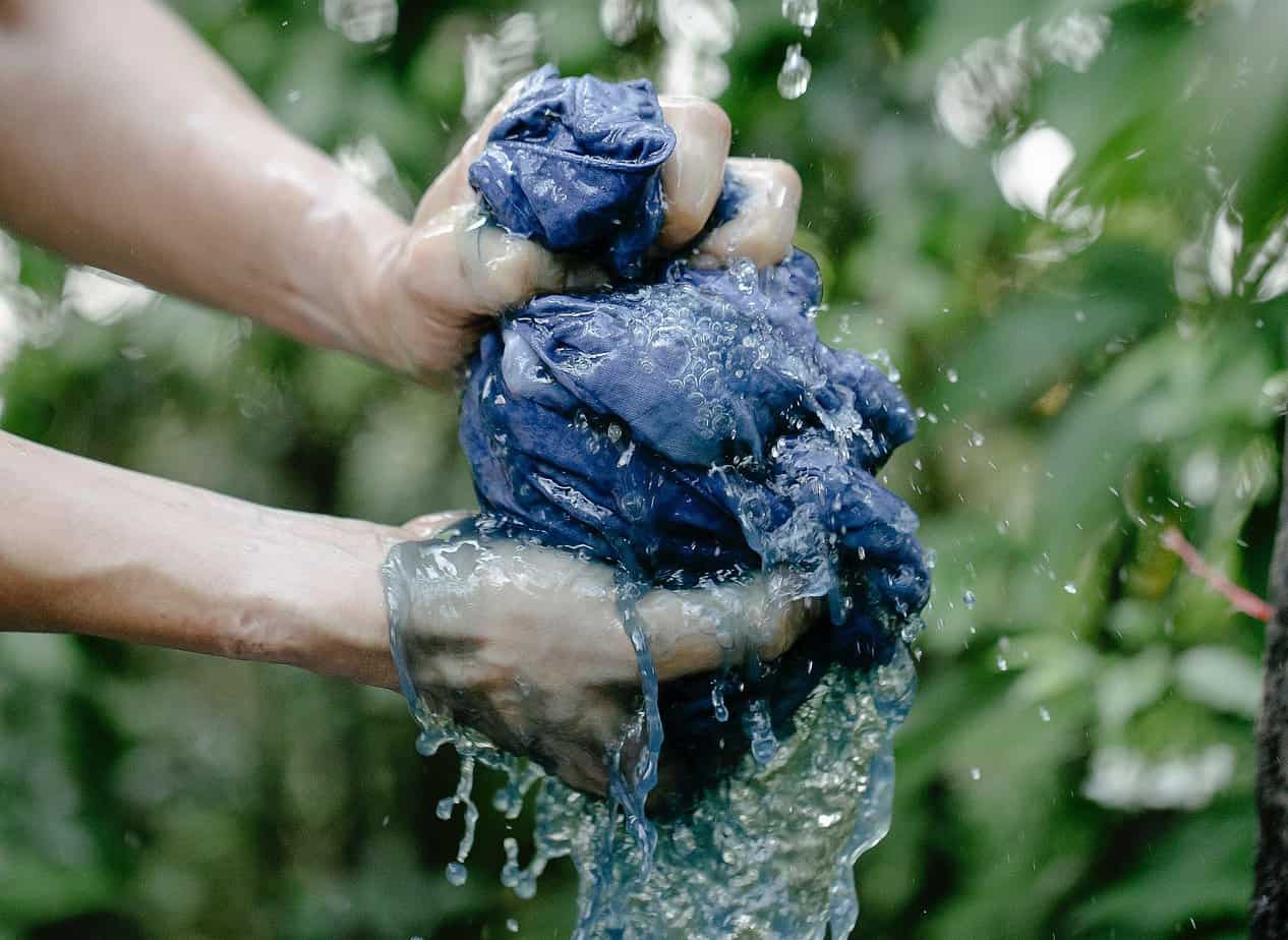 How To Make Your Own Dyes Using Plants