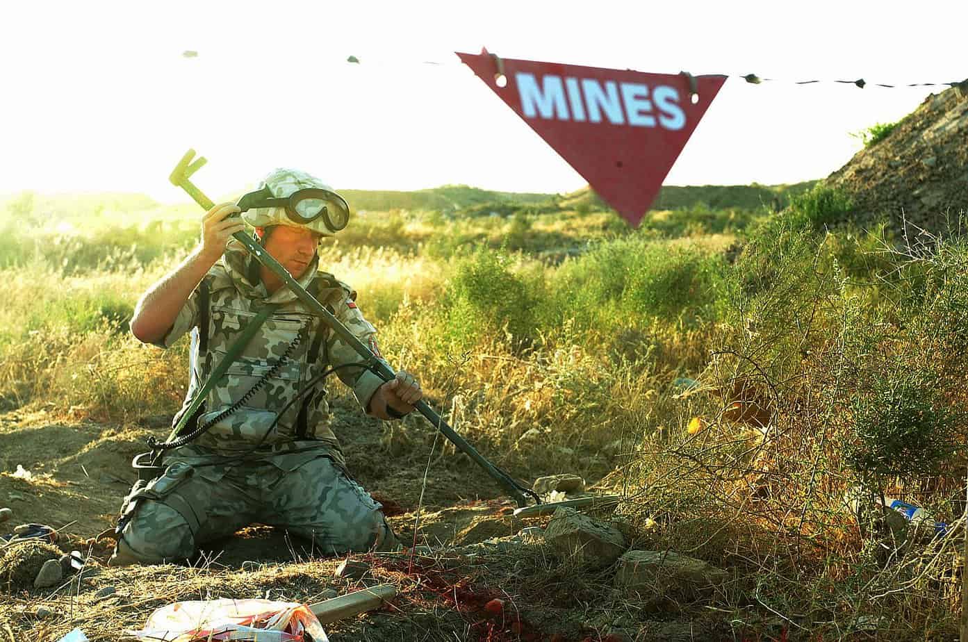 Field Lessons For Detecting and Avoiding Mines – Counter Mine Operations
